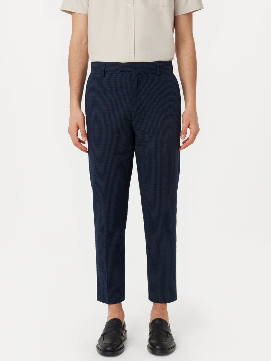 The Colin Tapered Seersucker Pant in Deep Blue – Frank And Oak Canada